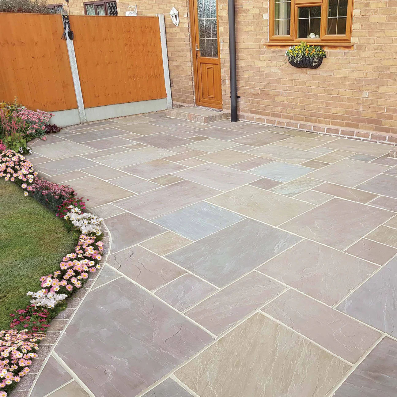 Raj Blend Indian Sandstone Paving Project Pack – Calibrated Riven 18mm ...